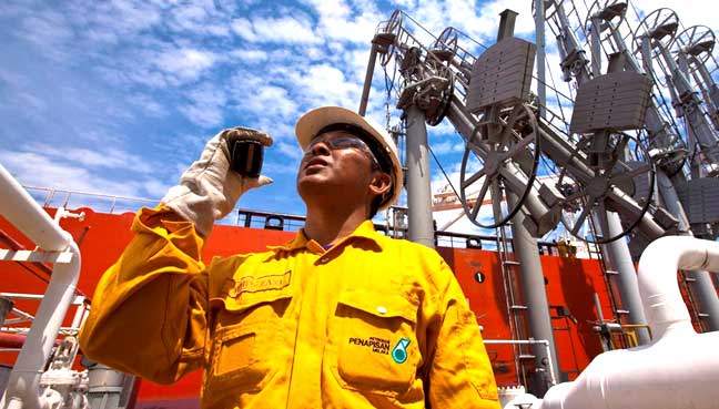 Petronas Canada LNG project chief sees investment decision in months | FMT