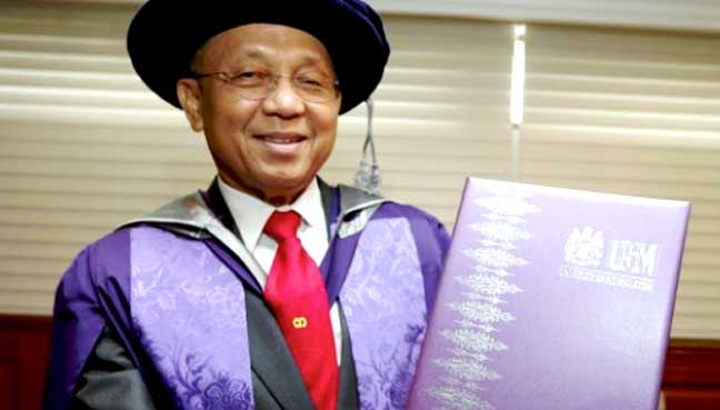 Azman Hashim gets honorary doctorate from USM | FMT
