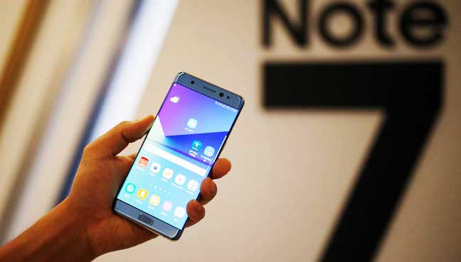 Samsung shares plunge over smartphone explosion debacle | FMT