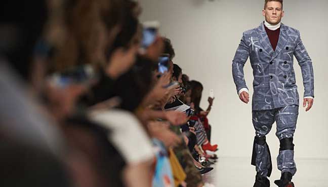 Disabled models make London Fashion Week debut | FMT
