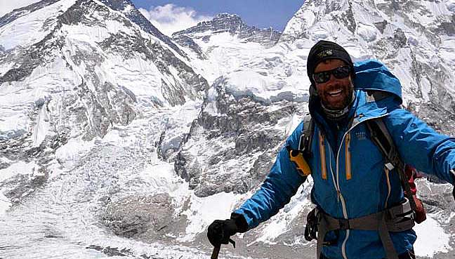 Acclimatise in bed, climb Everest in half the time | Free Malaysia ...
