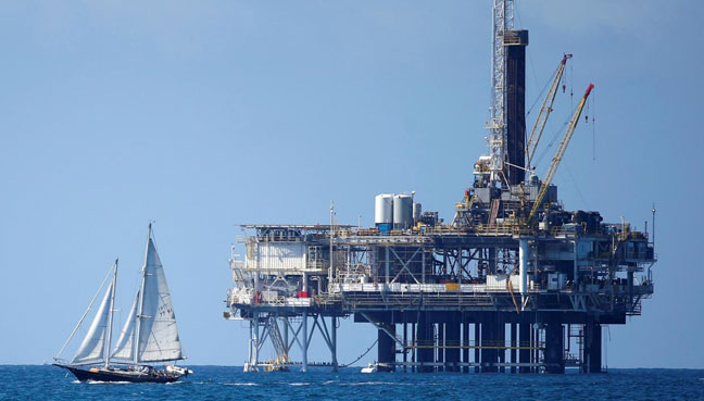 Oil dips away from levels last seen in late 2014, but analysts say ...