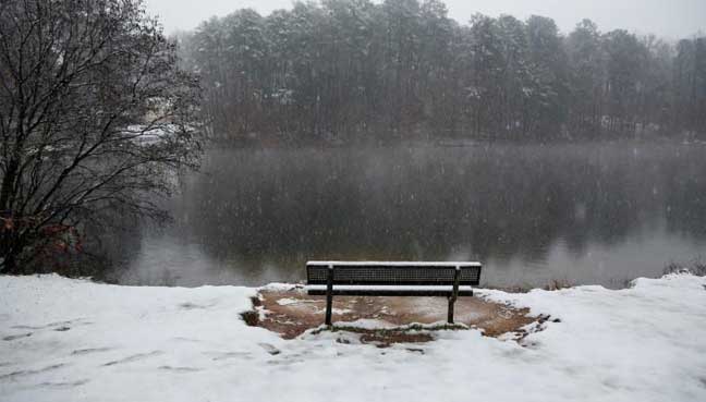 Deep freeze keeps grip on eastern United States, expected to ease from ...