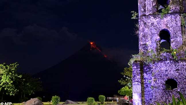 Fearless Philippine farmers defy volcano anger | Free Malaysia Today (FMT)