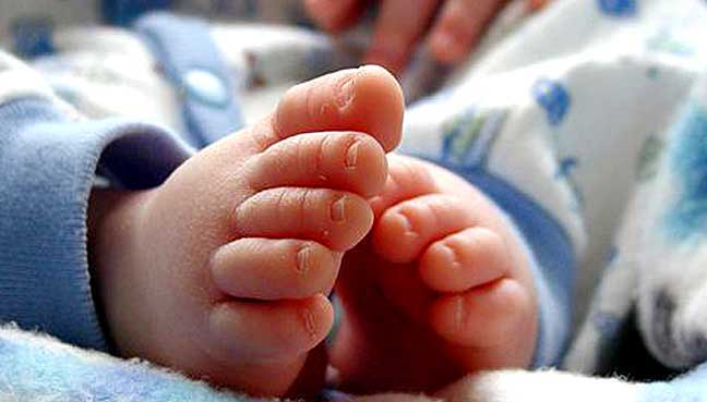 Dicampak dari tingkat 2, bayi kini kritikal di hospital | FMT