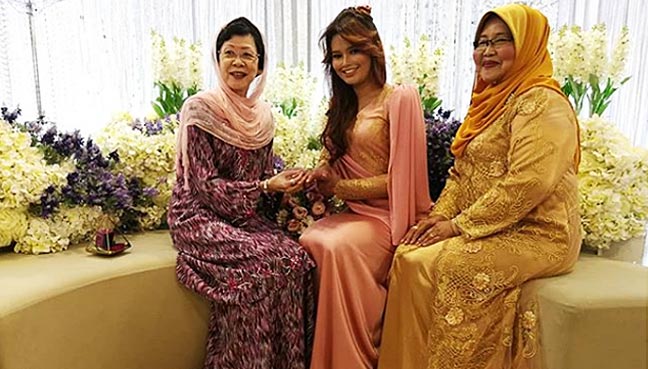 DAP’s Zairil and Dyana get engaged | Free Malaysia Today (FMT)