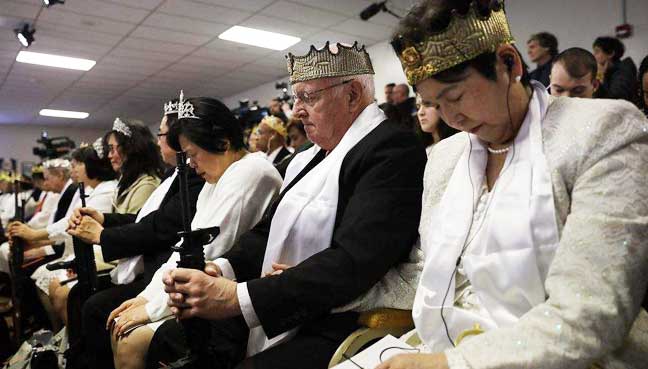 For the love of gun: US couples take weapons to church | FMT