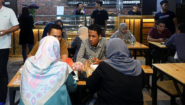 SST threshold for restaurants pushed to RM1.5 million | FMT