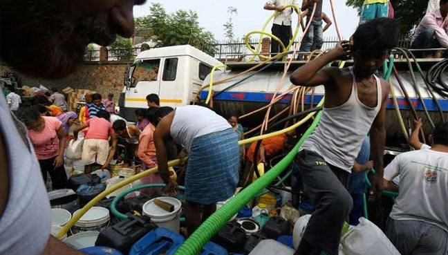 Tempers fray, fists fly in India’s daily battle for water | FMT