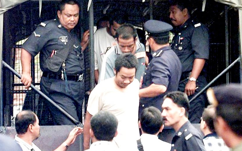 Abdul Razak ‘hero’ pujuk pengganas Al-Maunah menyerah | FMT