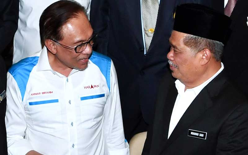 What Anwar’s ‘surprise’ appearance at PD shows | Free Malaysia Today (FMT)