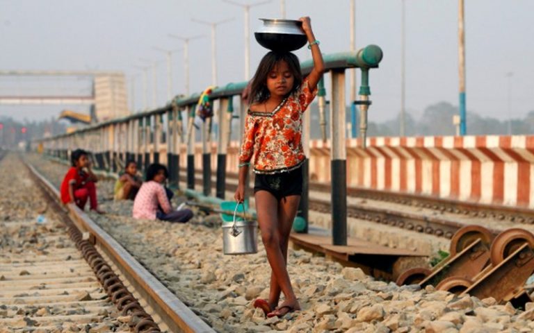 Kanak-kanak bantut, kebuluran serius di India | Free Malaysia Today (FMT)