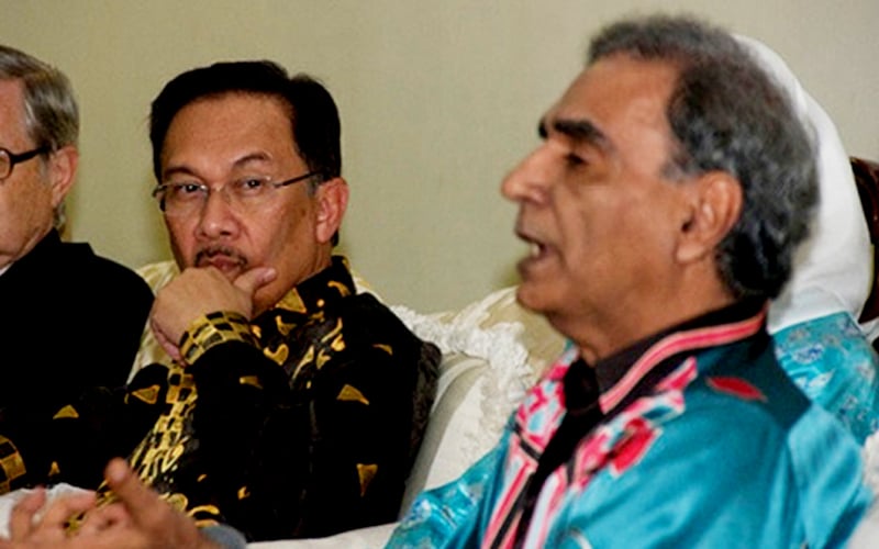 Unlike Anwar, my conscience not for sale, says ex-speechwriter | FMT