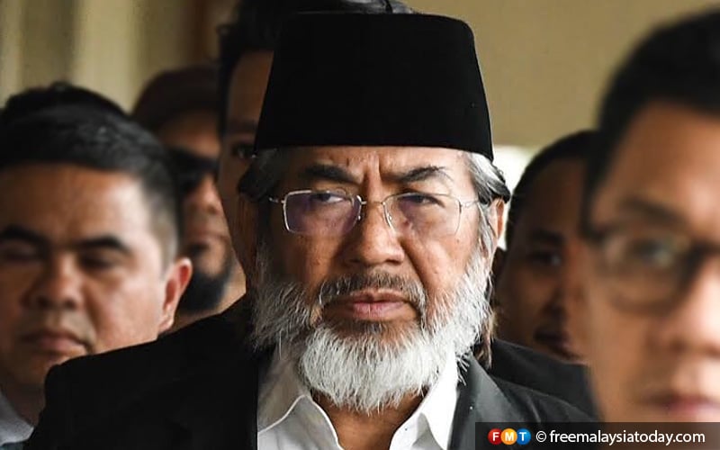 Pendakwaan gesa semak semula kebenaran Musa Aman dapatkan pasport ...