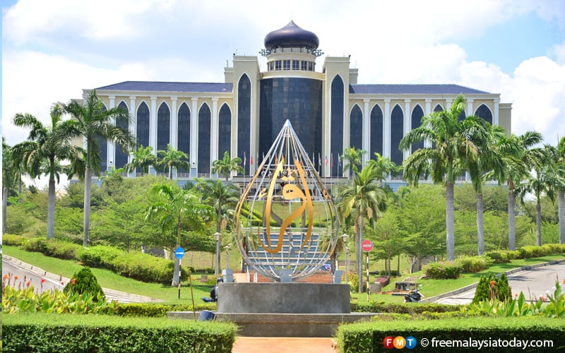 Staf terbabit program bersama menteri agama negatif Covid-19 saringan ...