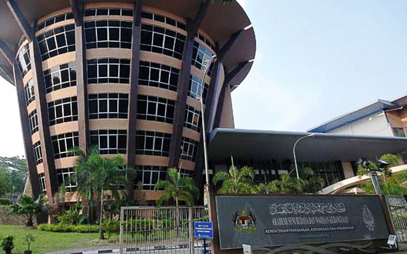 Aswara gabung fakulti: Penggiat seni dakwa hina pengkarya | Free ...