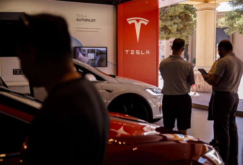 Saudi fund sold almost all of Tesla holding last quarter | Free ...