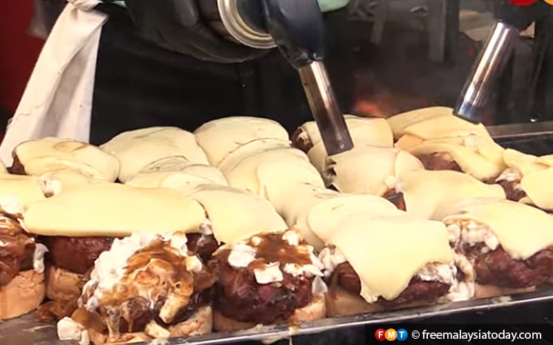 Eat out: Tantalising delights of Ramadan Bazaar@TTDI | FMT