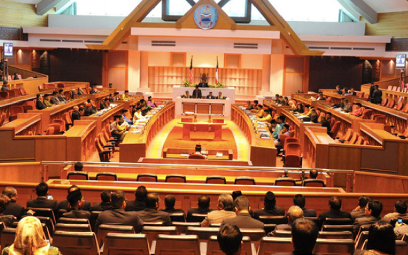 Dewan Rakyat lulus tambahan 13 kerusi DUN Sabah | FMT