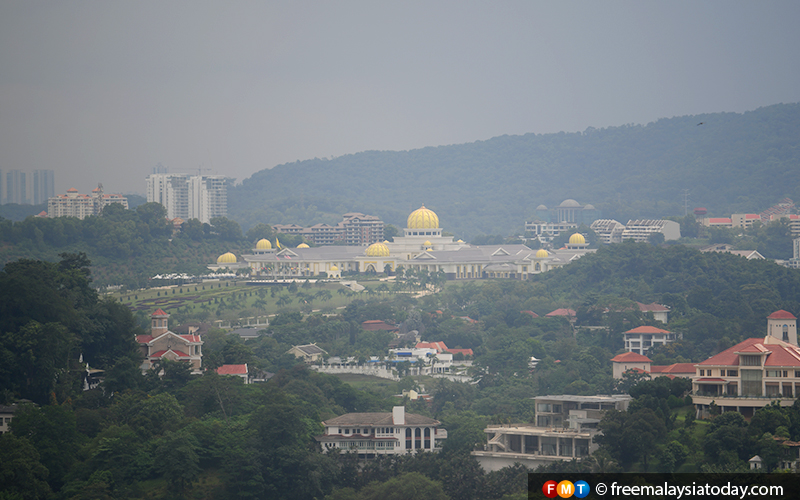Unhealthy air quality at 5 spots in Selangor | FMT