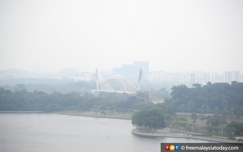Jerebu catat ‘berbahaya’ di Miri, ‘tidak sihat’ di Johan Setia | FMT