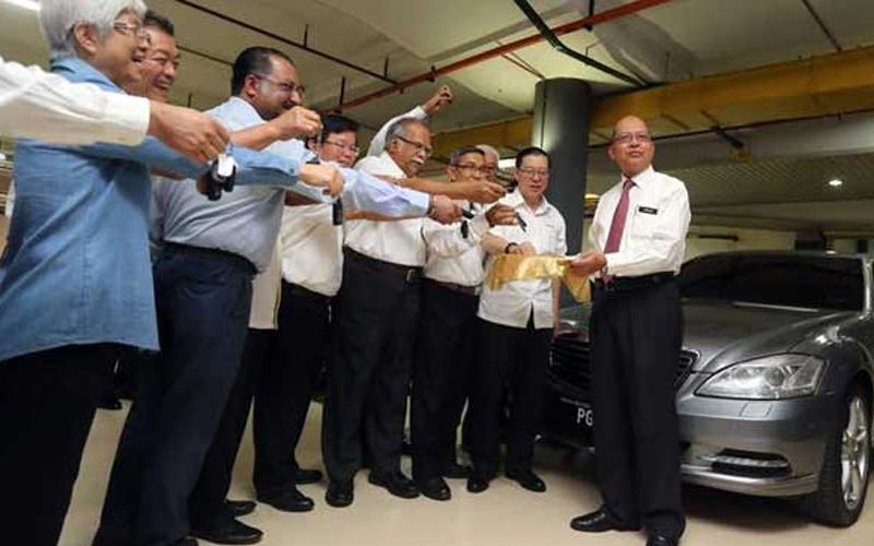 Penang buys 15 new Camrys for exco members at RM2.77 million | FMT