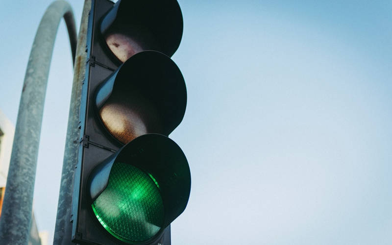 Google wants to use AI to time traffic lights more efficiently | FMT