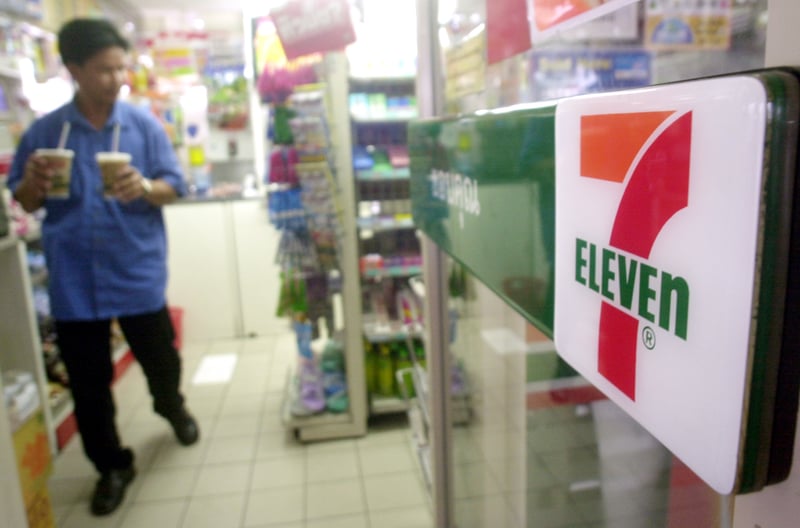 India’s first 7-Eleven store opens in deal with Reliance Industries | FMT