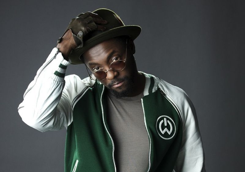 Qantas urges rapper will.i.am to retract racism claim against crew | FMT