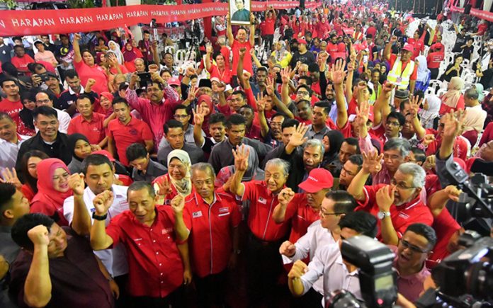 Penganalisis jangka Dr M akan didesak berundur selepas PH kalah di Tg ...