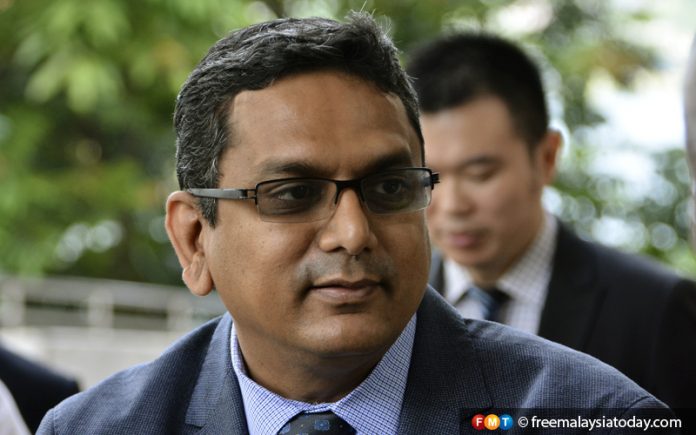 Ahli Parlimen Segamat nafi dakwaan keluar Bersatu | Free Malaysia Today ...