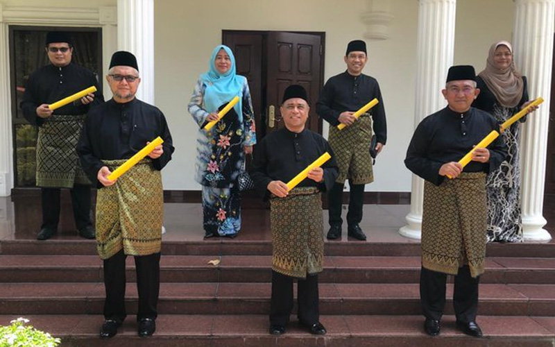 7 Adun angkat sumpah exco Perak | FMT