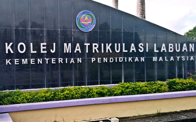 Pelajar matrikulasi Labuan jalani saringan Covid-19 sebelum dibenar ...