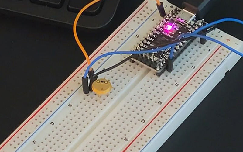 Sensor di telefon pintar boleh kesan Covid-19 hanya dengan batuk atau ...