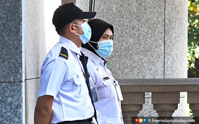 Kini lebih banyak peluang untuk rakyat jadi pengawal keselamatan, kata ...