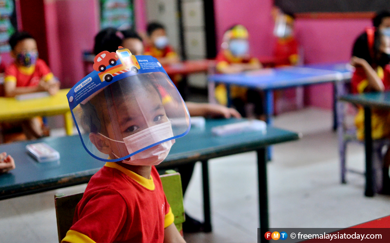 ‘Face mask’ vs ‘face shield’ yang mana lebih sesuai untuk anak? | FMT