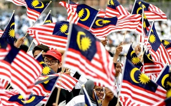 Lower the white flag, raise Jalur Gemilang | Free Malaysia Today (FMT)