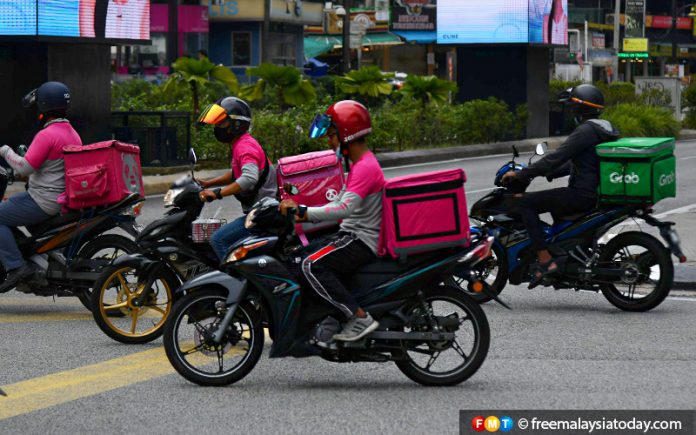 150,000 e-hailing riders, drivers to get jabs quickly | Free Malaysia ...