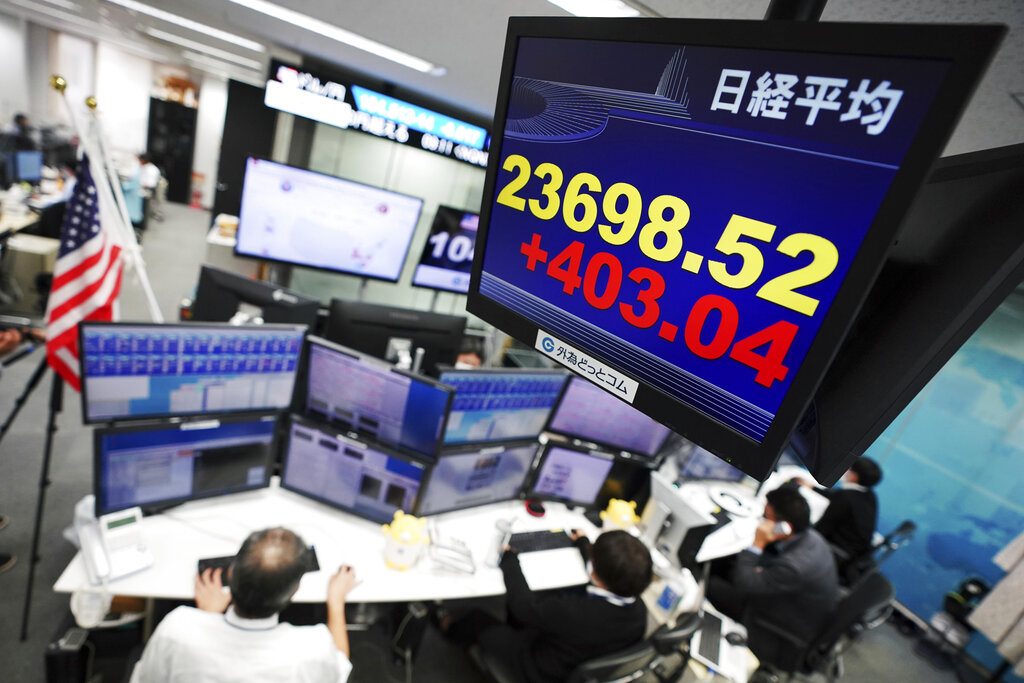 Asian shares near 3-year high, bonds hold gains on US gridlock bets | FMT