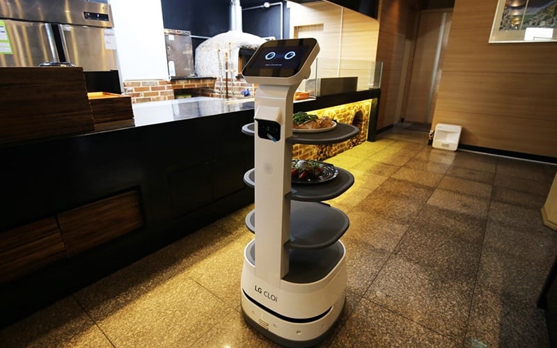 Robots are the new waiters and hospital workers in South Korea | FMT