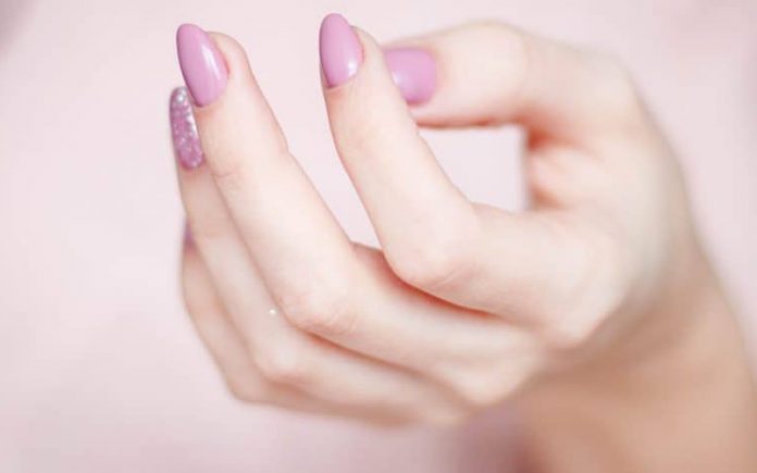 Selesaikan masalah kuku kering, rapuh dan retak | Free Malaysia Today (FMT)