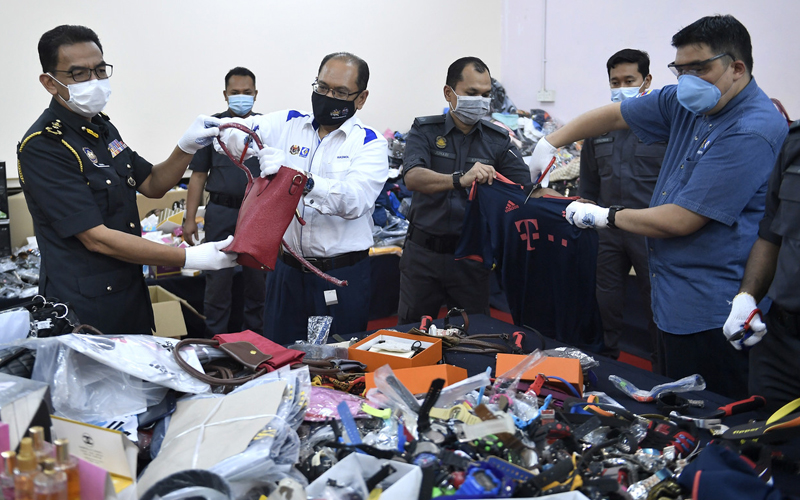 Owners of premises selling fake products to face action | FMT