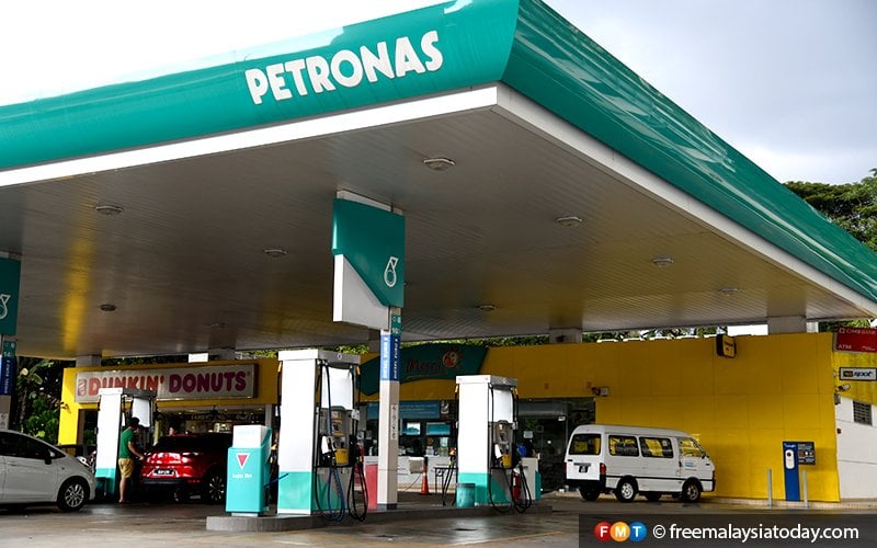 Petronas Dagangan posts RM556mil drop in profit | FMT