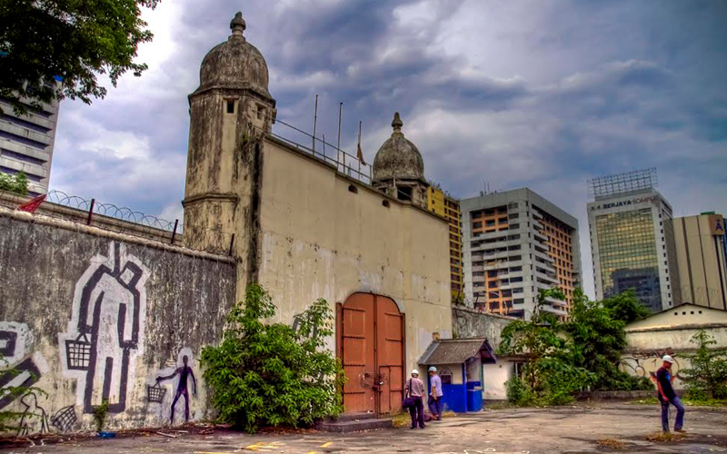 Botak Chin: Infamous gangster or Malaysian Robin Hood? | FMT