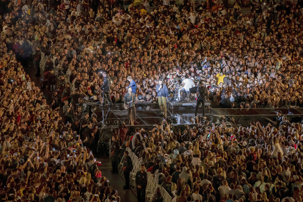 Sold-out concert for 50,000 shows New Zealand’s Covid-19 success | FMT