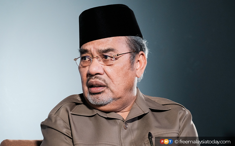 Sekarang bukan masa tarik balik sokongan, Tajuddin beritahu Umno | FMT