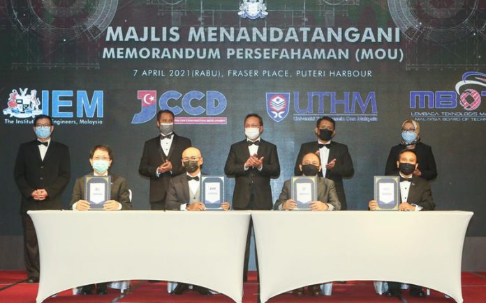 Isu monopoli syarikat konsesi, MB Johor jamin 7,000 kontraktor tidak ...