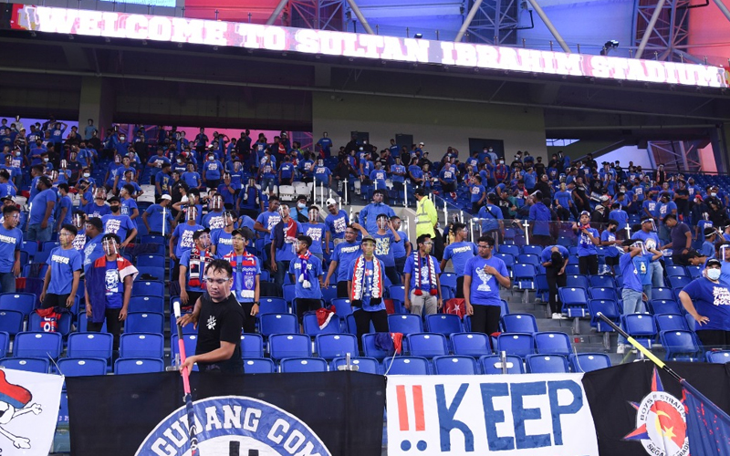 Footie fans get their kicks again in Johor | FMT