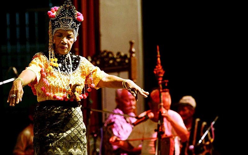 Can Mak Yong survive another decade? | FMT