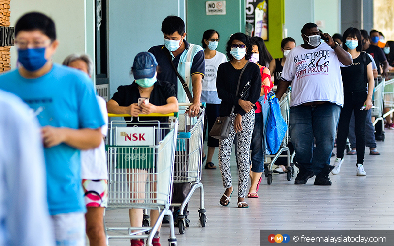 Shoppers head to supermarkets after lockdown announcement | FMT